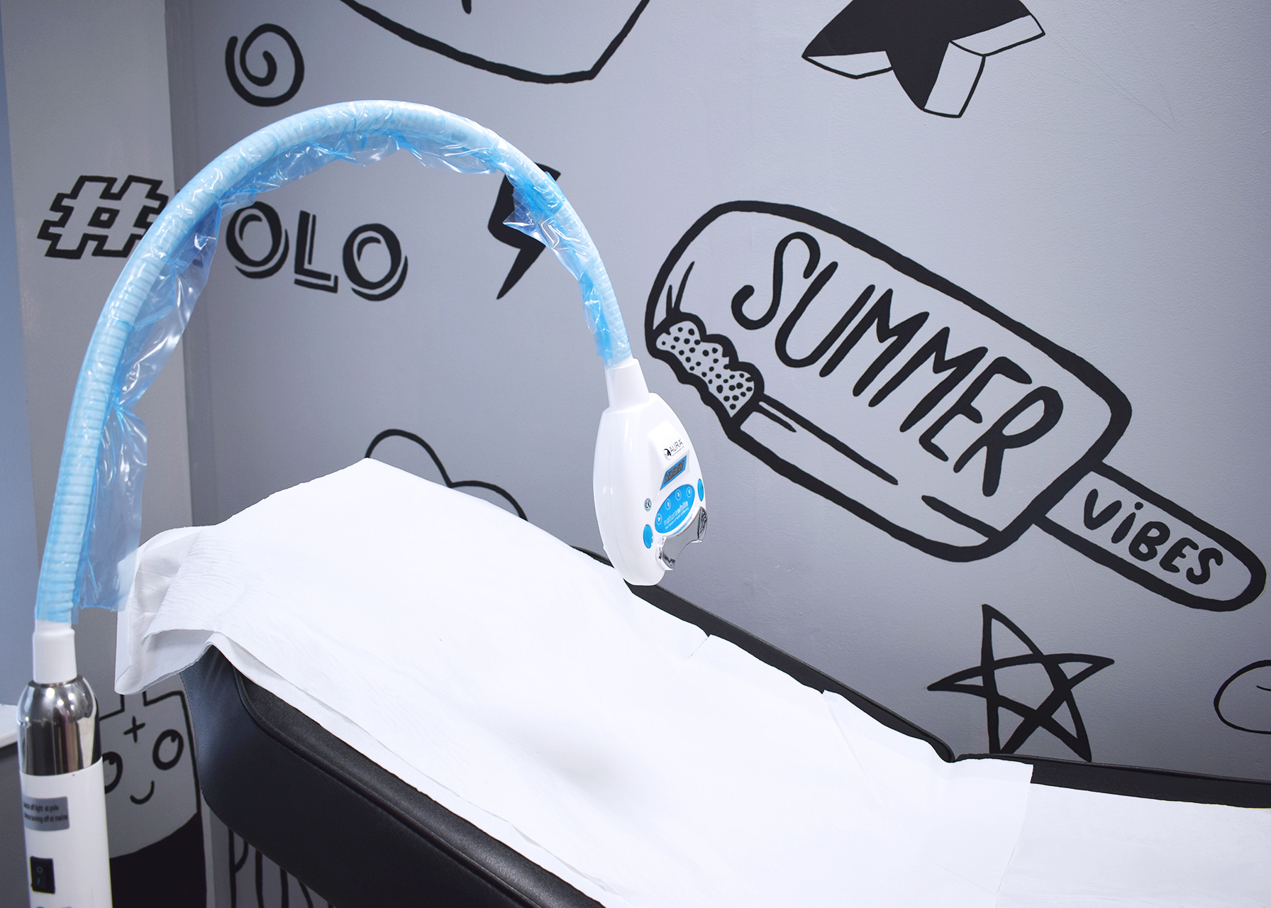 Teeth Whitening Manchester | Laser Teeth Whitening | Boombae